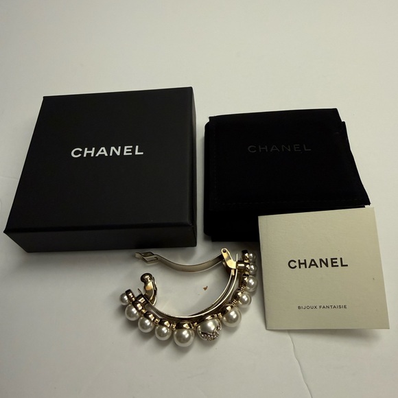 CHANEL | Accessories | Chanel Faux Pearl Coco Mark Barrette | Poshmark